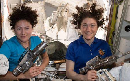 Nasa astronauts make all-women spacewalk | New Zealand Geographic